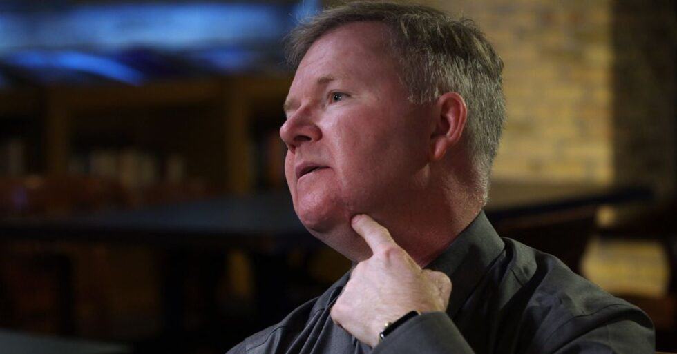 Shot 15 times, Police Lieutenant miraculously survives to inspire ...