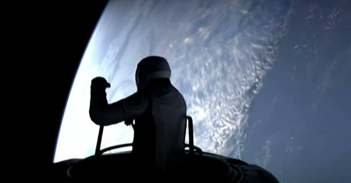 SpaceX delivers world’s first private spacewalk - America Out Loud News